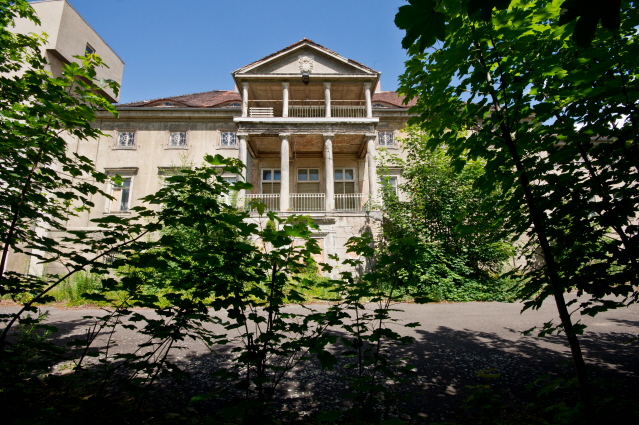nursing castle